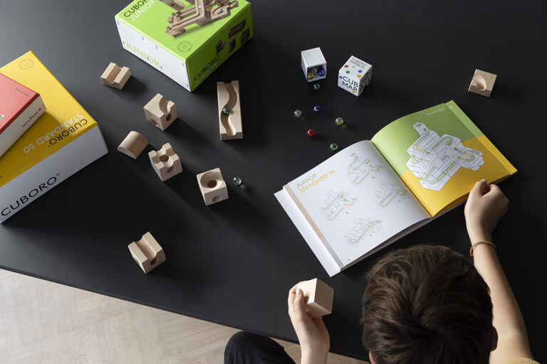 CUBORO - Das Schweizer Kugelbahnsystem aus Holz